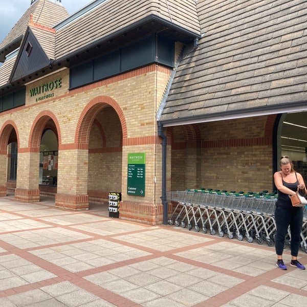 Waitrose & Partners - Supermarket in Barnet