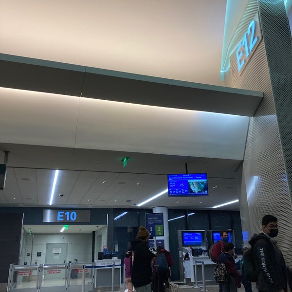 Gate E10 - Terminal 3