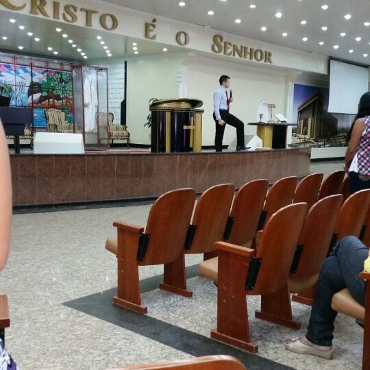 Igreja Universal do Reino de Deus (IURD) - Rua Tiradentes