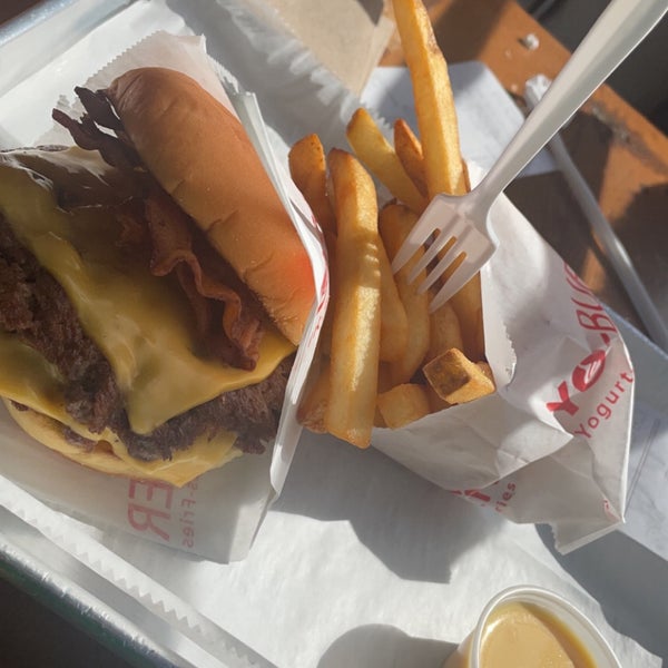 Yo-Burger - Central Riverdale - 59 tips