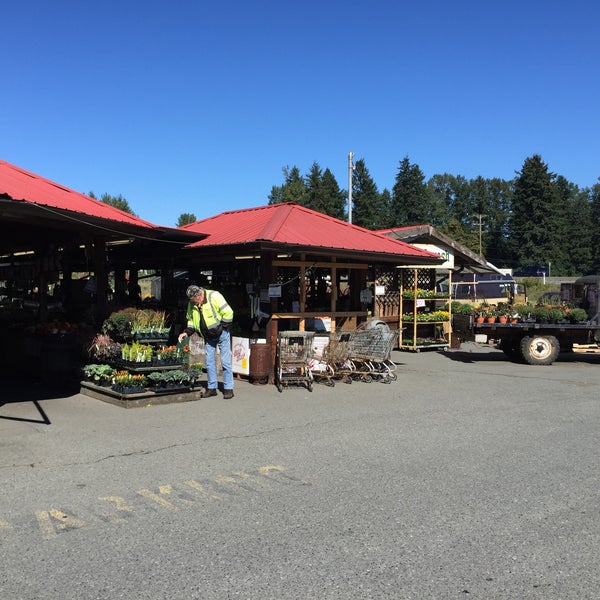 Russell Farms Market - 4 tips from 104 visitors