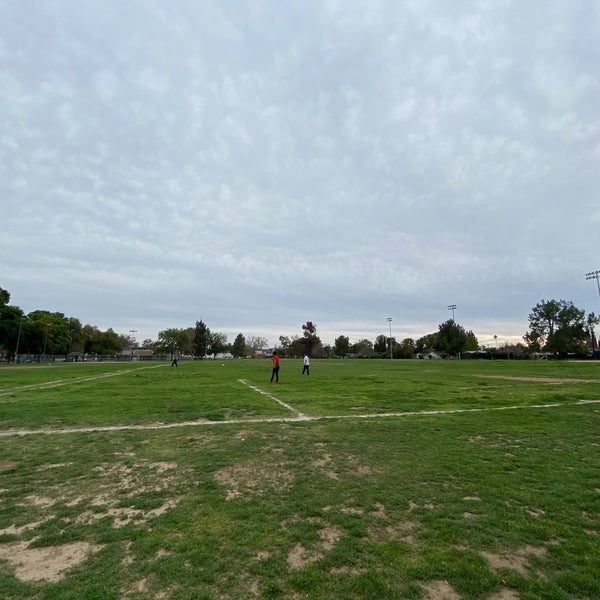 Photos at Winnetka Recreation Community Center Park - 3 tips from 255 ...