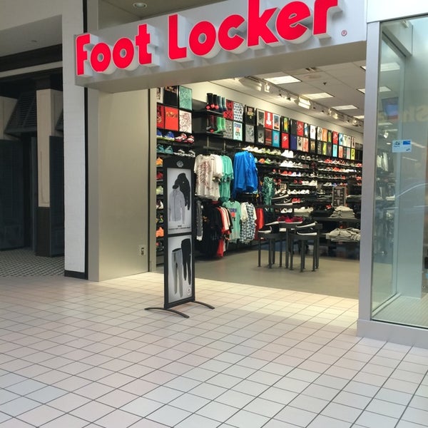 Foot Locker - 1 tip from 32 visitors