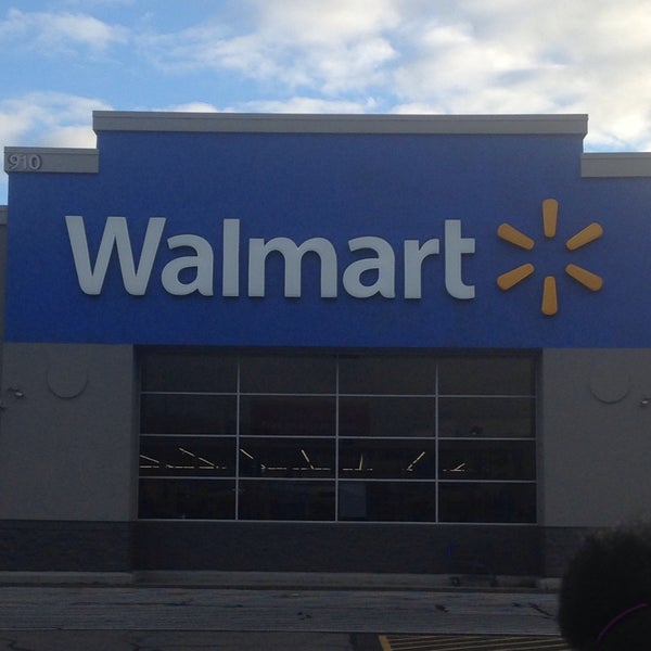 Walmart - 910 Wolcott St