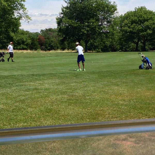 Poolesville Golf Course - 3 tips from 166 visitors