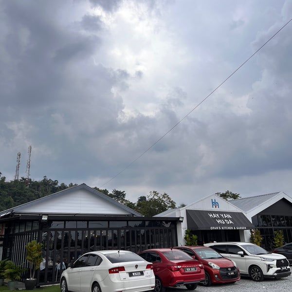 Hayyan Huda Opah Kitchen - Asian Restaurant