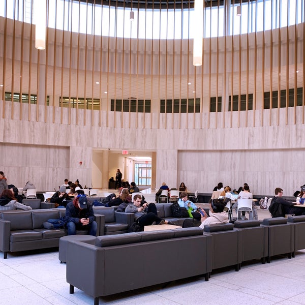 UTM Kaneff Centre - University of Toronto at Mississauga - Mississauga, ON