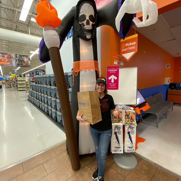 Walmart Supercenter - Portland, OR