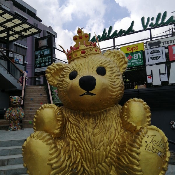 Teddy Island (พิพิธภัณฑ์ตุ๊กตาหมี) - Museum