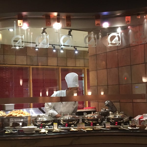 Hemispheres Restaurant & Bistro - American Restaurant in Toronto
