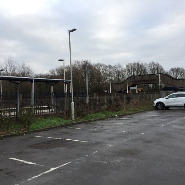 Hedge End Railway Station (HDE) - Hedge End - Hampshire, Hampshire