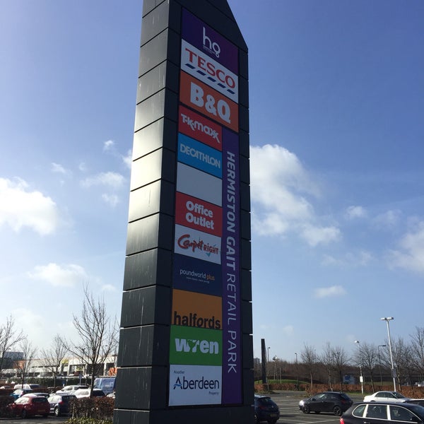 Hermiston Gait Retail Park - Shopping Plaza in Edinburgh
