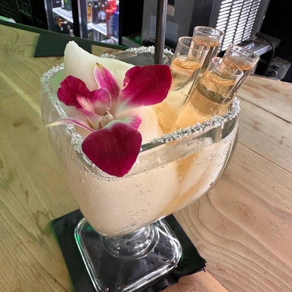 Emma's Grill - Mexican Restaurant