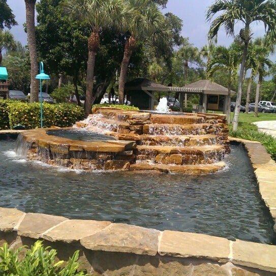 Periwinkle Place - Shopping Mall