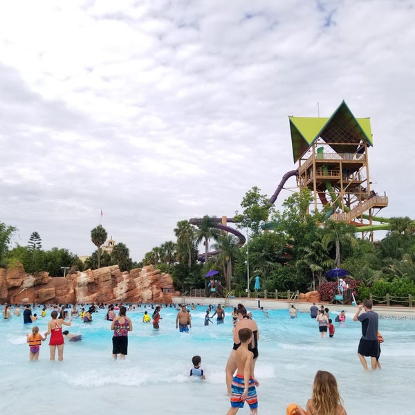 Wave Pool - Water Park