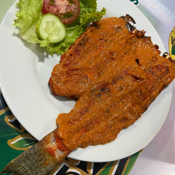 Ikan Bakar Djoni/ Kun - Jl. Pulau Air No. 1A