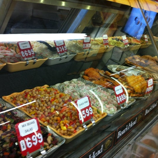 Pelham Plaza Gourmet Deli - 4 tips