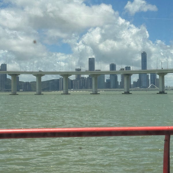 Macau Maritime Ferry Terminal 澳門外港客運碼頭 - Pier