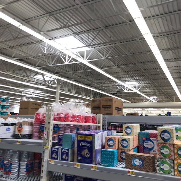 Walmart Supercenter - 25 tips from 2493 visitors