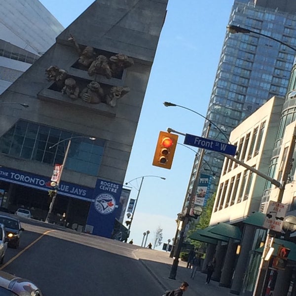 330 Front Street West - Structure in Toronto