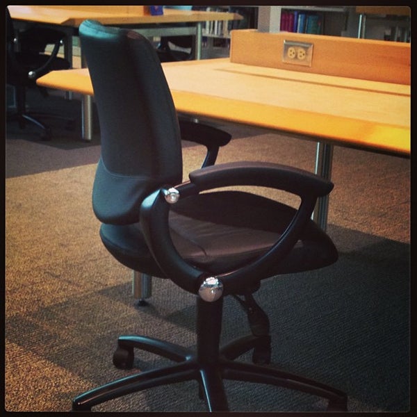 Ford Library @ Fuqua School of Business - College Library in Durham