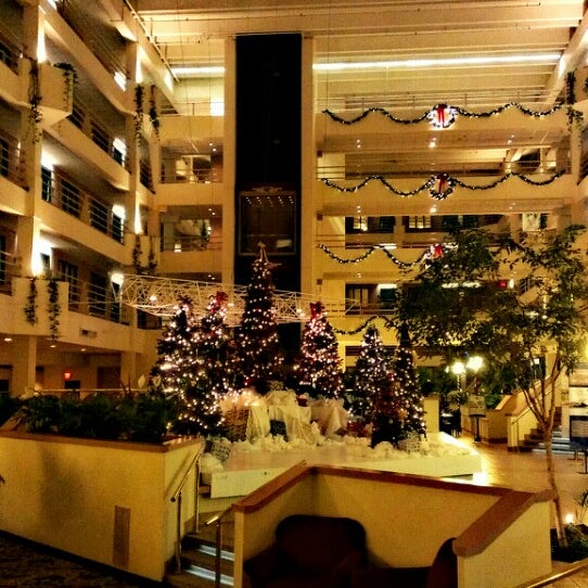 Photos at Brookfield Suites Hotel & Convention Center - Brookfield, WI