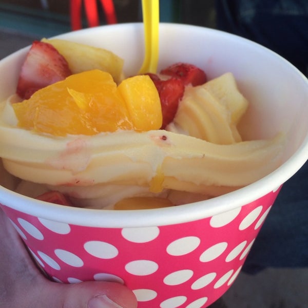 Froyoland - Murrieta, CA