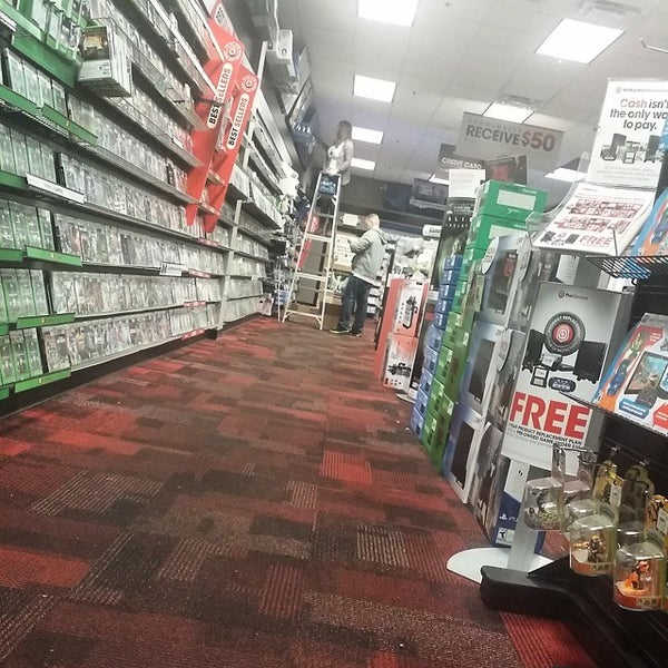 GameStop - Brooklyn, OH