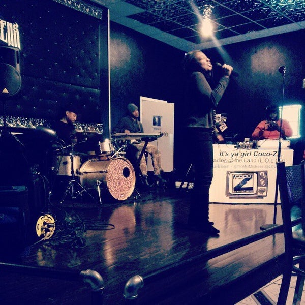 Kings And Queens Lounge - Cocktail Bar