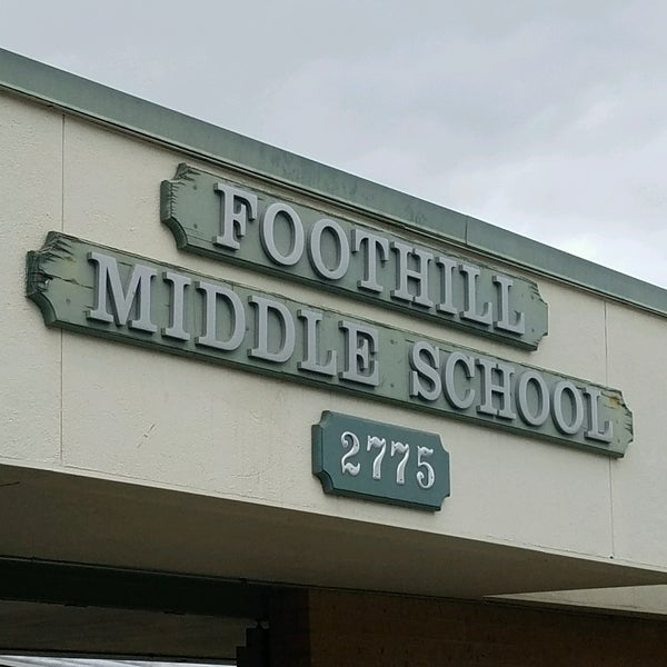 Foothill Middle School - Middle School in Walnut Creek