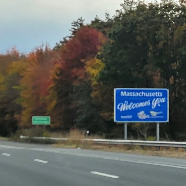 Massachusetts Welcome Sign - 8 tips from 1635 visitors