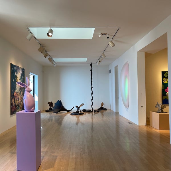 La Louver Gallery - Venice, CA