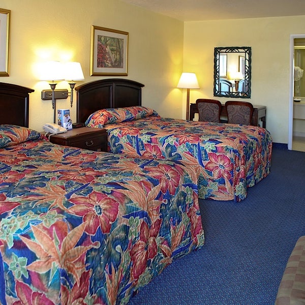 Seralago Hotel & Suites Main Gate East - 49 tips from 1570 visitors