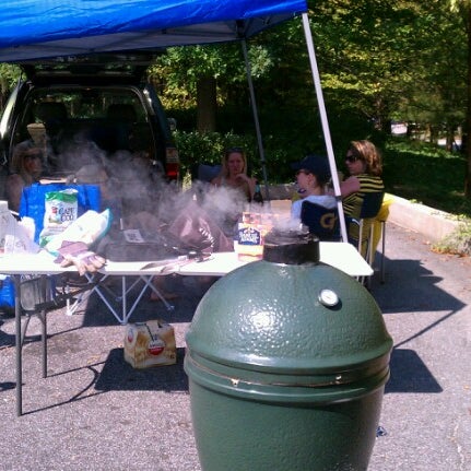 Georgia Tech Tailgate - Sports and Recreation in Atlanta