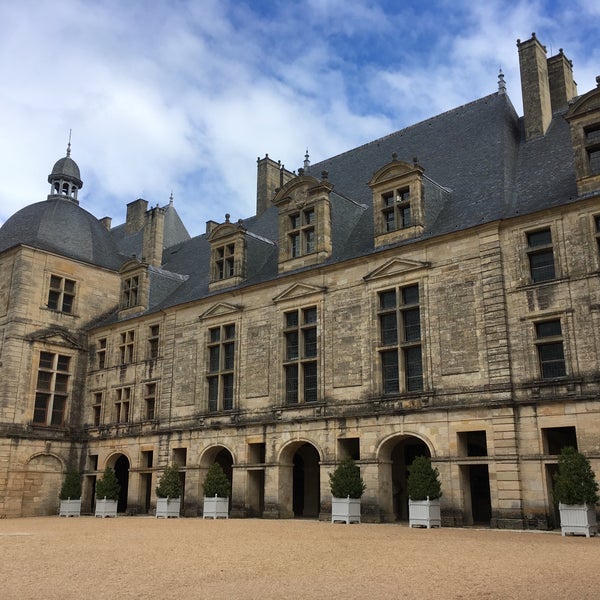 Château de Hautefort - Castle