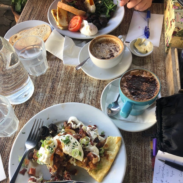 Zest Cafe & Gallery - Café