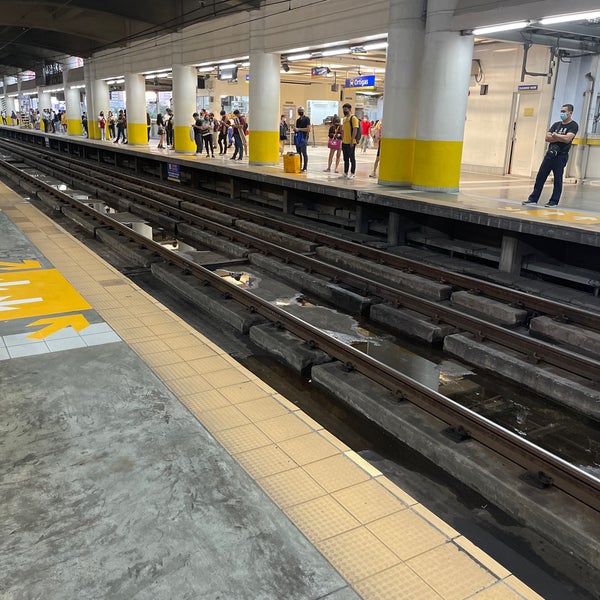 MRT3 - Ortigas Station - Metro Station in Mandaluyong City