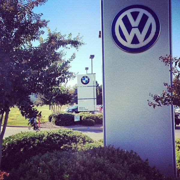 Valley Auto World Volkswagen - Car Dealership in Fayetteville