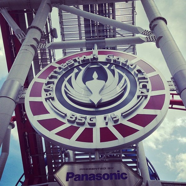 Photos at Battlestar Galactica: Human vs. Cylon - Universal Studios ...