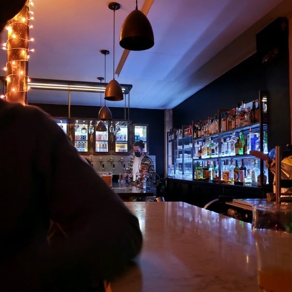 Outland Bar - Beer Bar in Paris