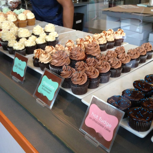 Saint Cupcake Galore (Now Closed) - Downtown Portland - Portland, OR