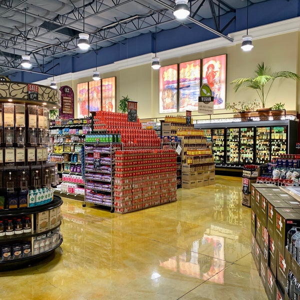 Nugget Market - Grocery Store