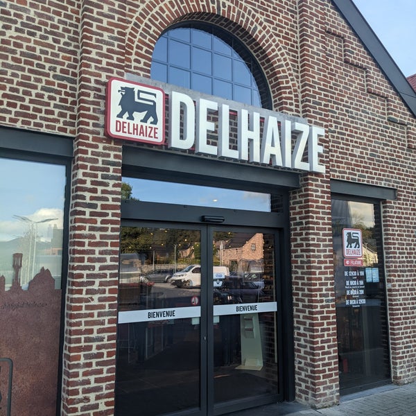 Delhaize - 2 visitors