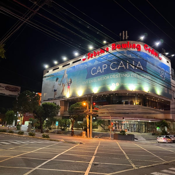 Photos at Sebelen Bowling Center - Piantini - Av. Abraham Lincoln