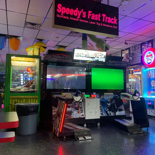 Speedy's Fast Track - Arcade in Houston