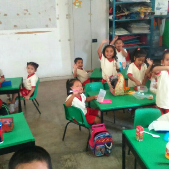 Estefania Castaneda's Instagram, Twitter & Facebook on IDCrawl