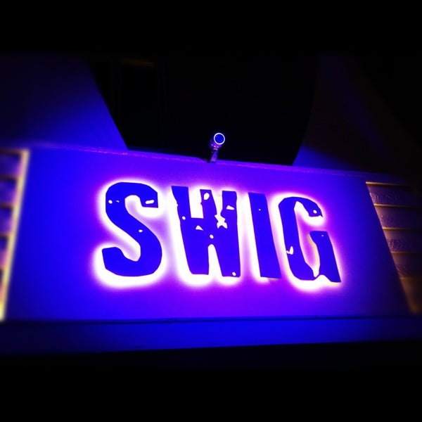 Swig Bar & Eatery - Lounge in Pune