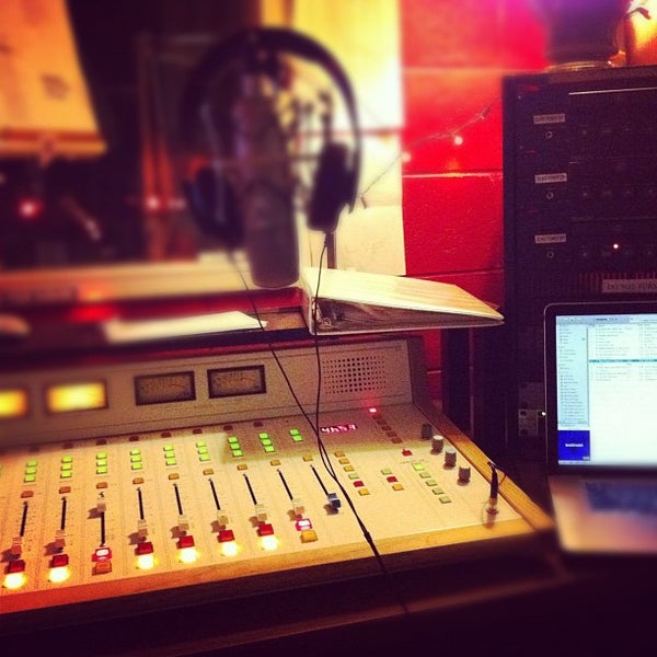 WUVT-FM 90.7 Blacksburg - University - Blacksburg, VA