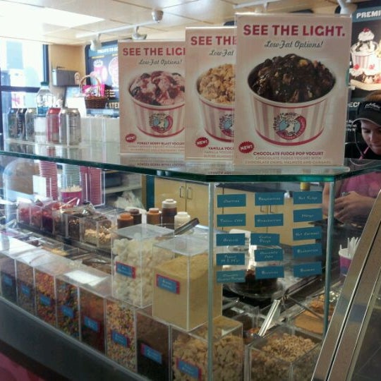 Maggie Moo's Ice Cream & Treatery - 143 Avenida Winston Churchill,