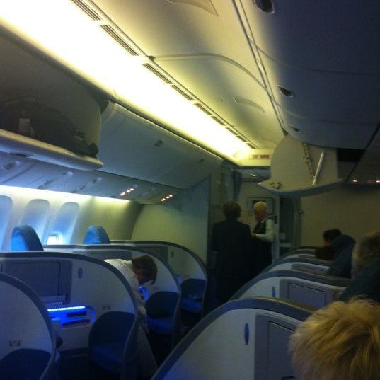 Photos at Air Canada Flight AC 870 - 1 tip from 93 visitors